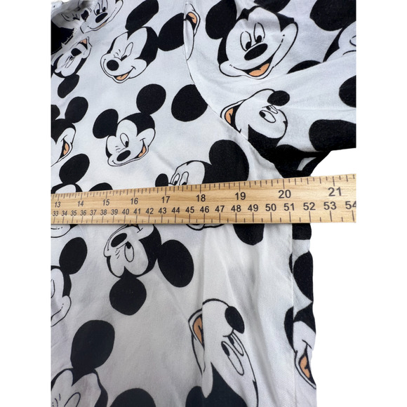 H&M Divided | Shirts & Tops | Hm Divided Mickey Mouse Disney Button ...